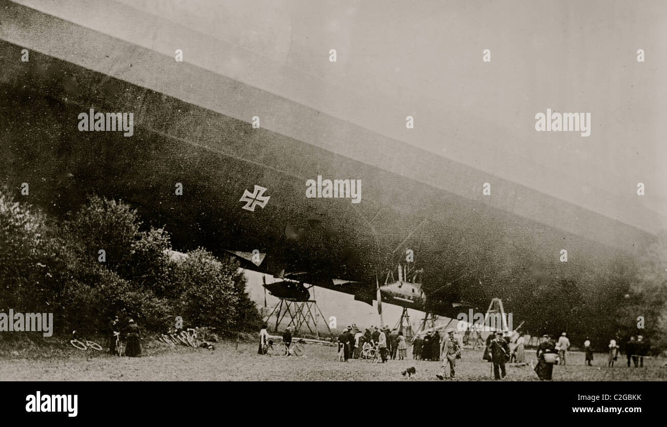 German zeppelin world war i hi-res stock photography and images - Alamy