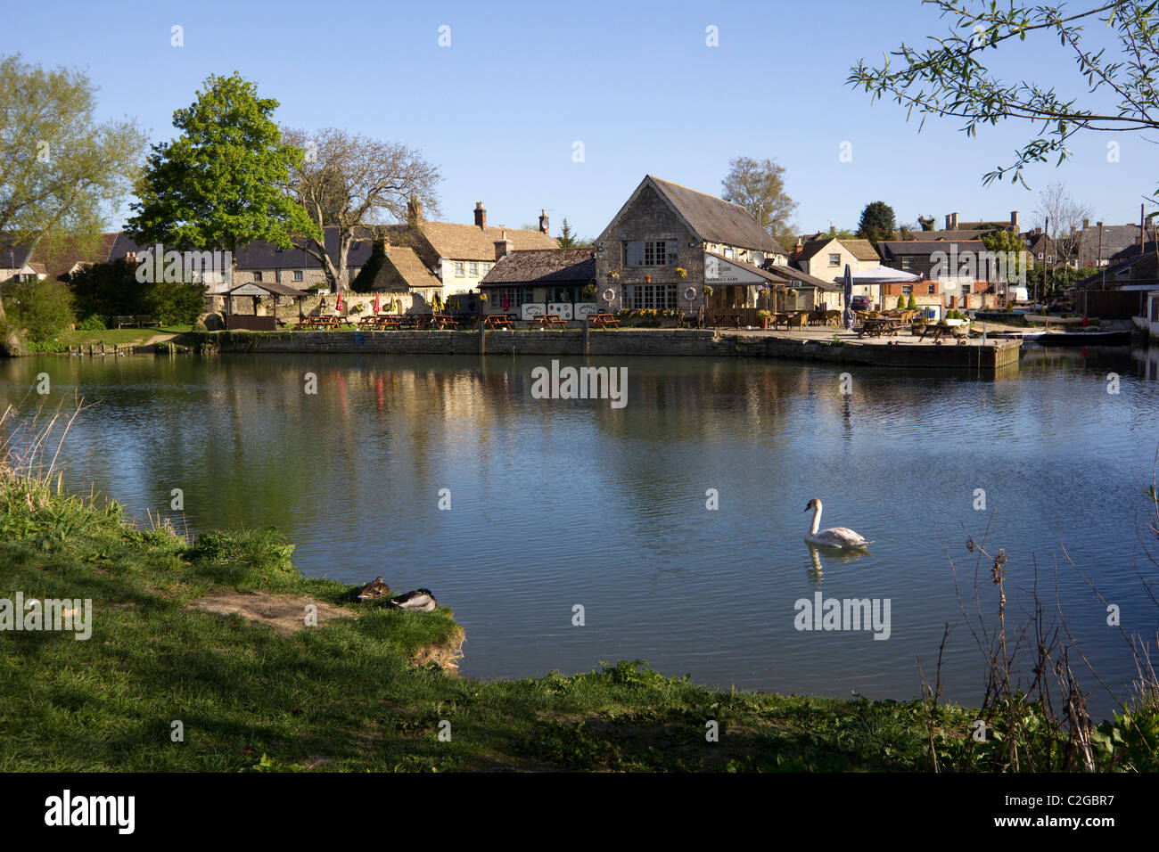 lechlade on thames cotswolds gloucestershire england uk gb Stock Photo ...