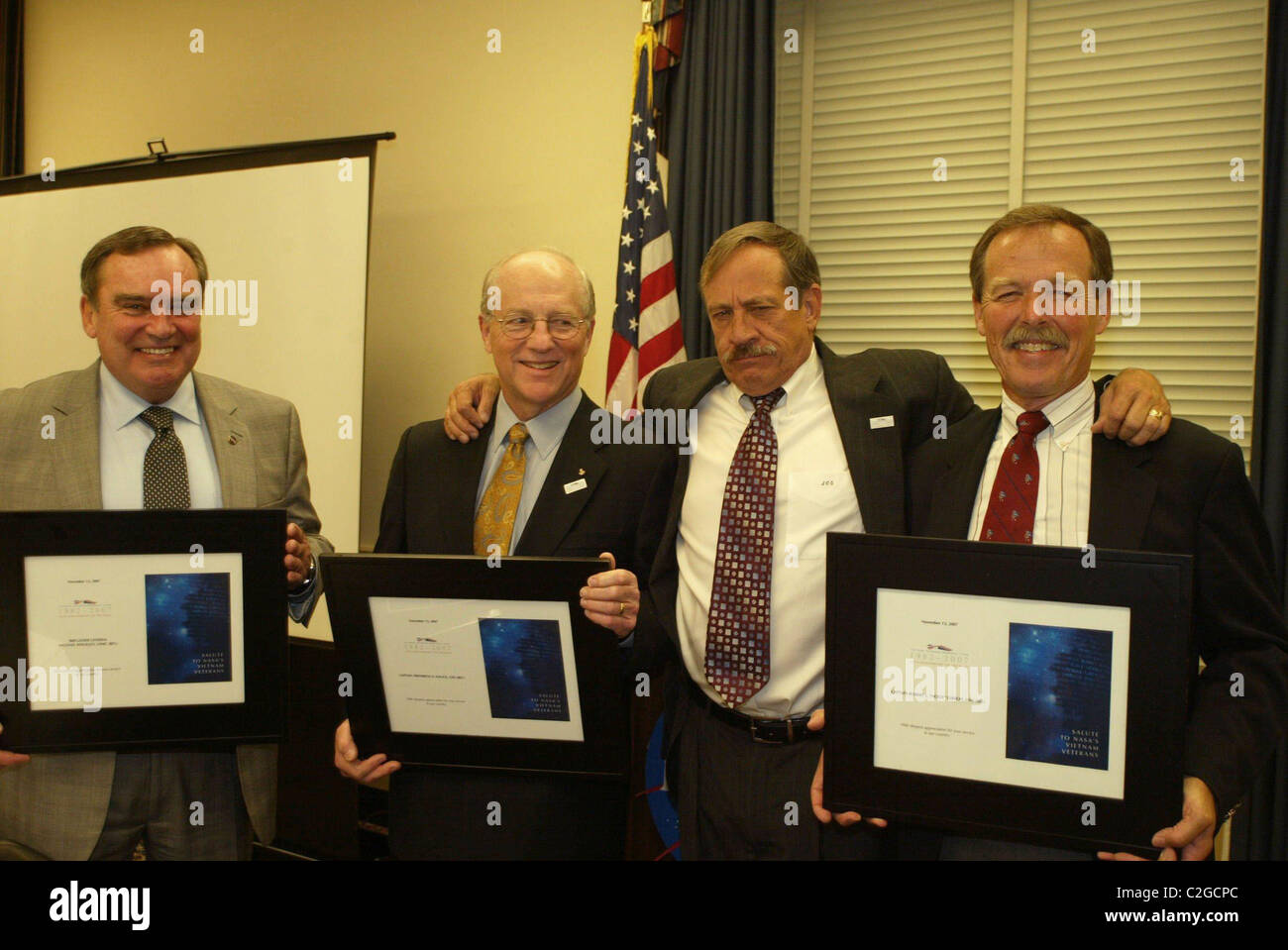 Michael C Wholley, Frederick Hauck, Jan Scruggs,Robert ' Hoot ' Gibson ...