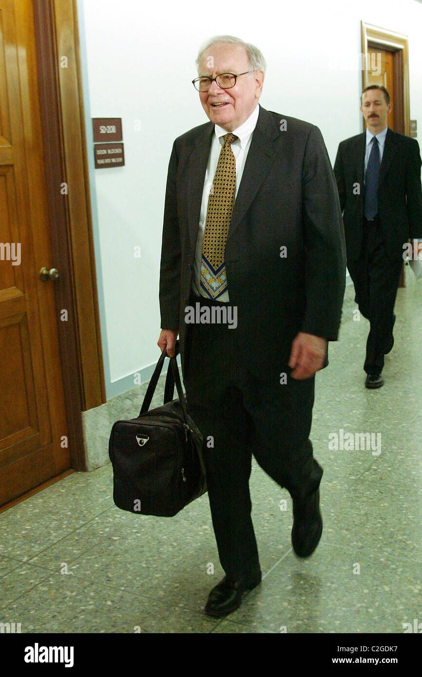 Warren buffet hi-res stock photography and images - Alamy