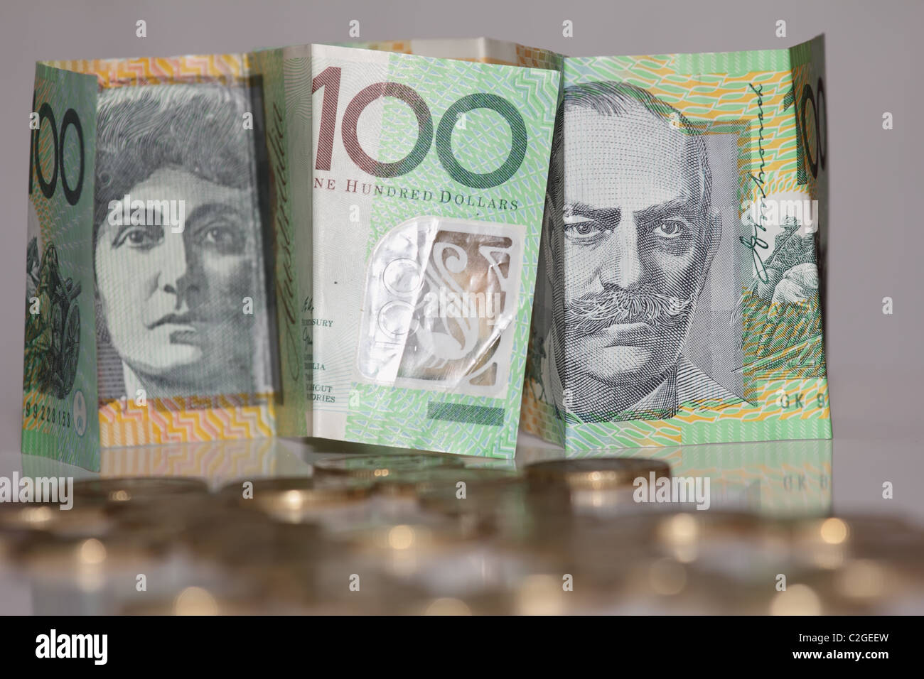 Australian coins and notes hi-res stock photography and images - Alamy