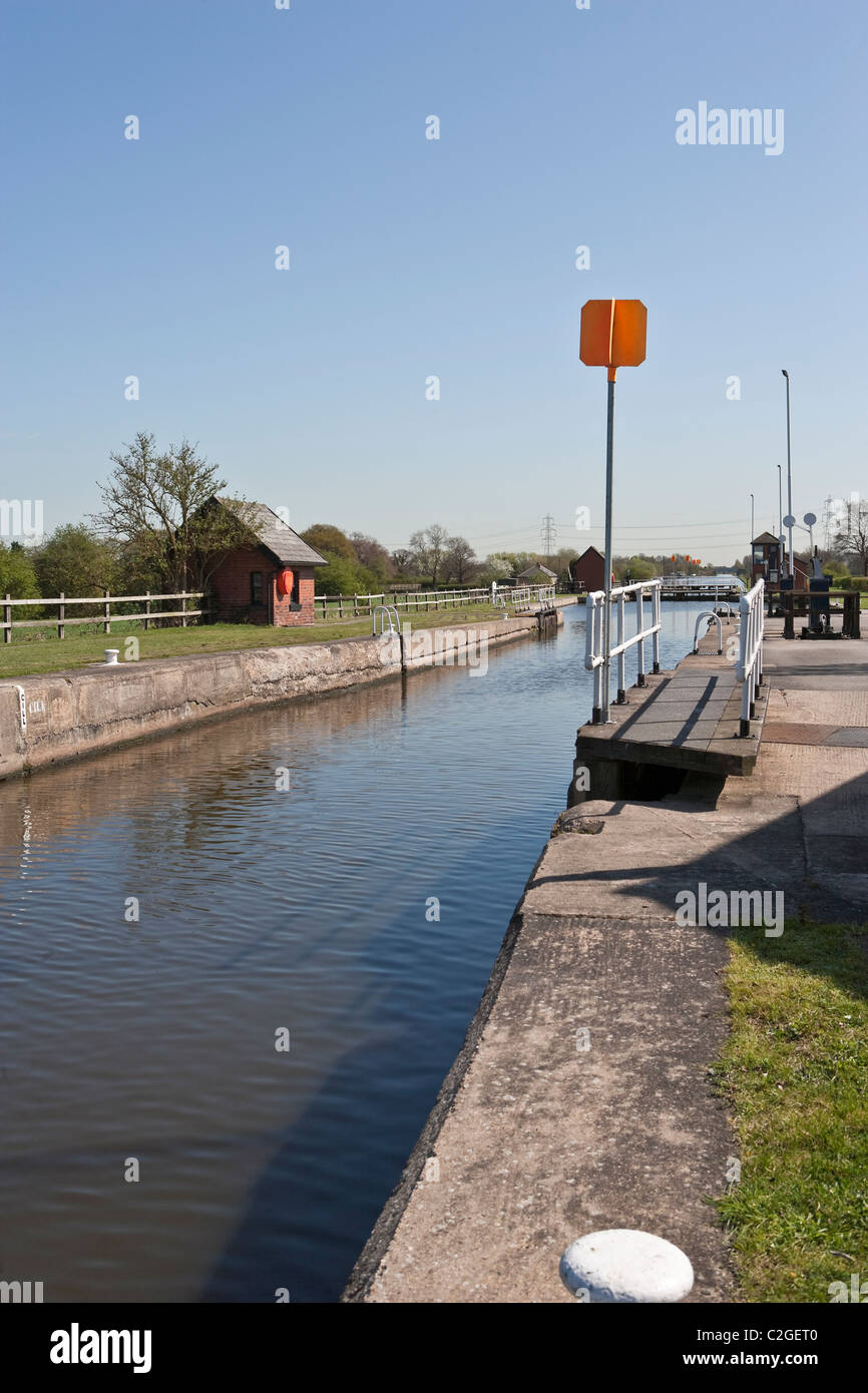 Pollington lock hi-res stock photography and images - Alamy