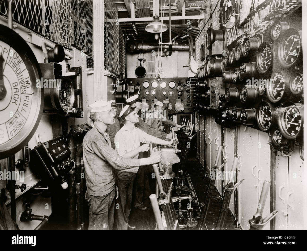 The engine room of the battleship hi-res stock photography and images ...