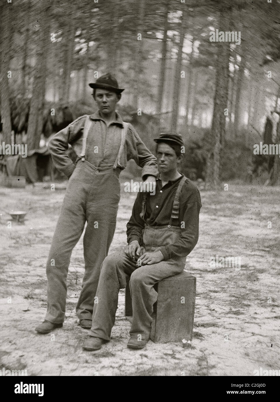 Two youthful military telegraph operators hi-res stock photography and ...