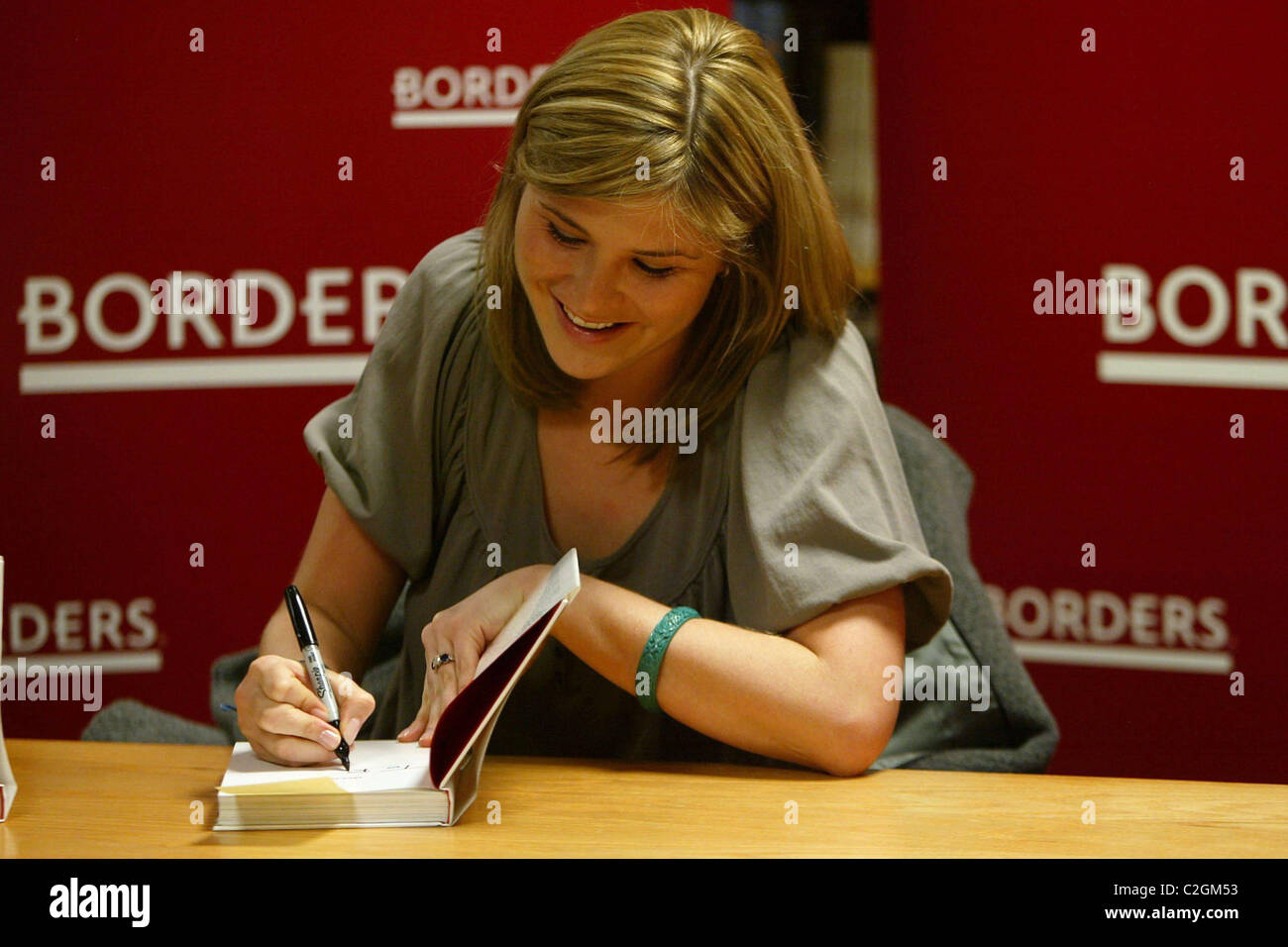 Jenna Bush signs copies of her new book 'Ana's Story: A Journey of Hope ...