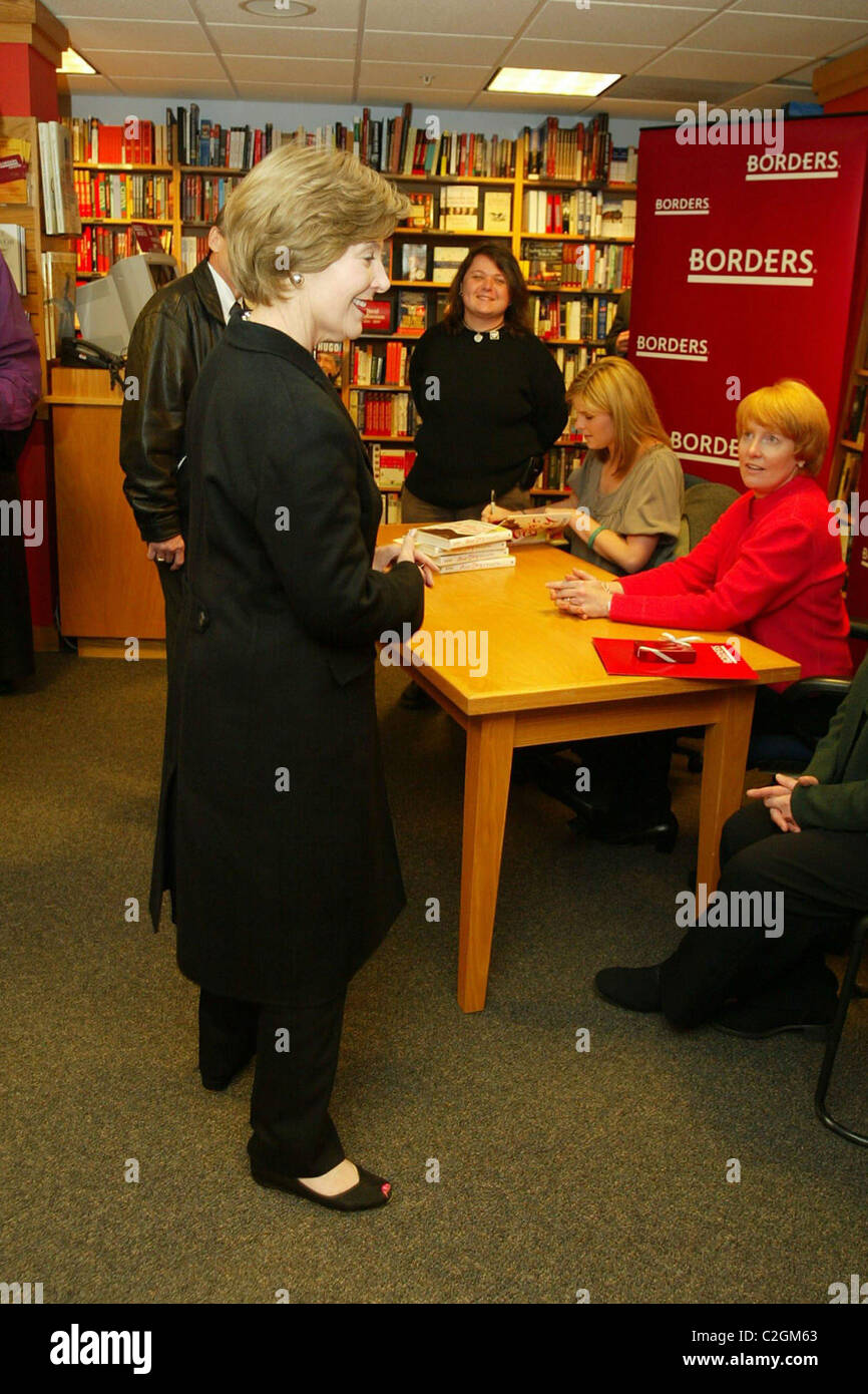 Laura jenna bush book hi-res stock photography and images - Alamy
