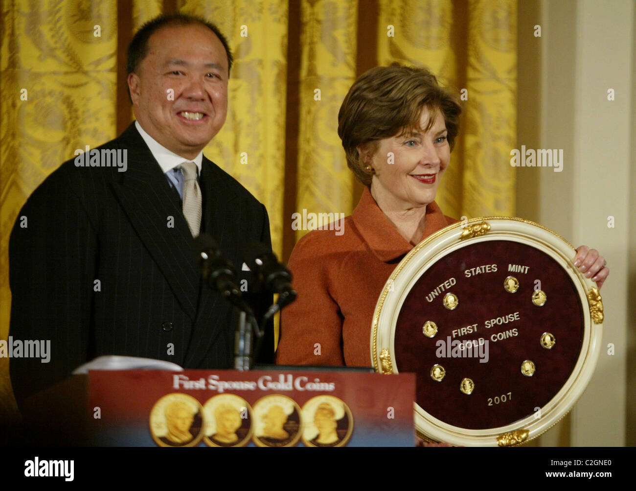 Edmund Moy and The First Lady Laura Bush The Department of the Treasury ...