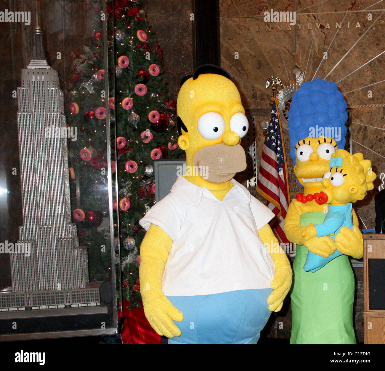 Homer Simpson, Marge Simpson and Maggie Simpson The Simpsons cartoon ...