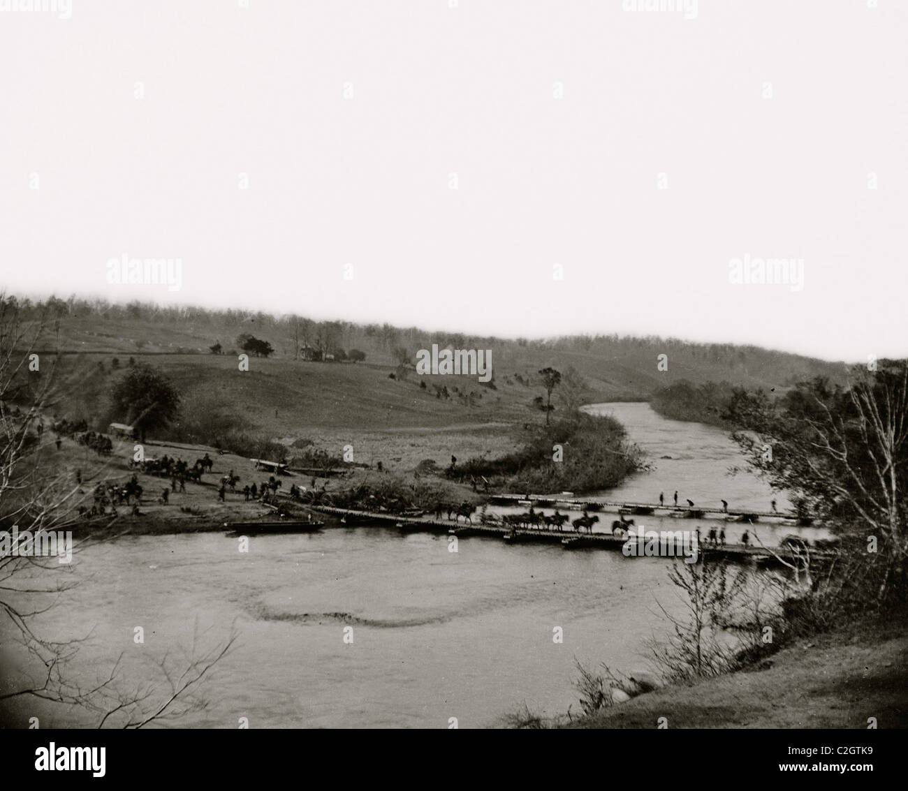Germanna Ford, Rapidan River, Va. Artillery crossing pontoon bridges ...