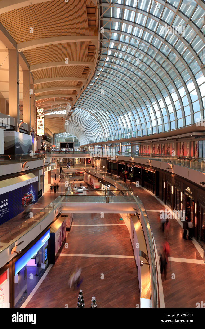 Singapore, Marina Bay Sands Shopping Mall Stock Photo - Alamy