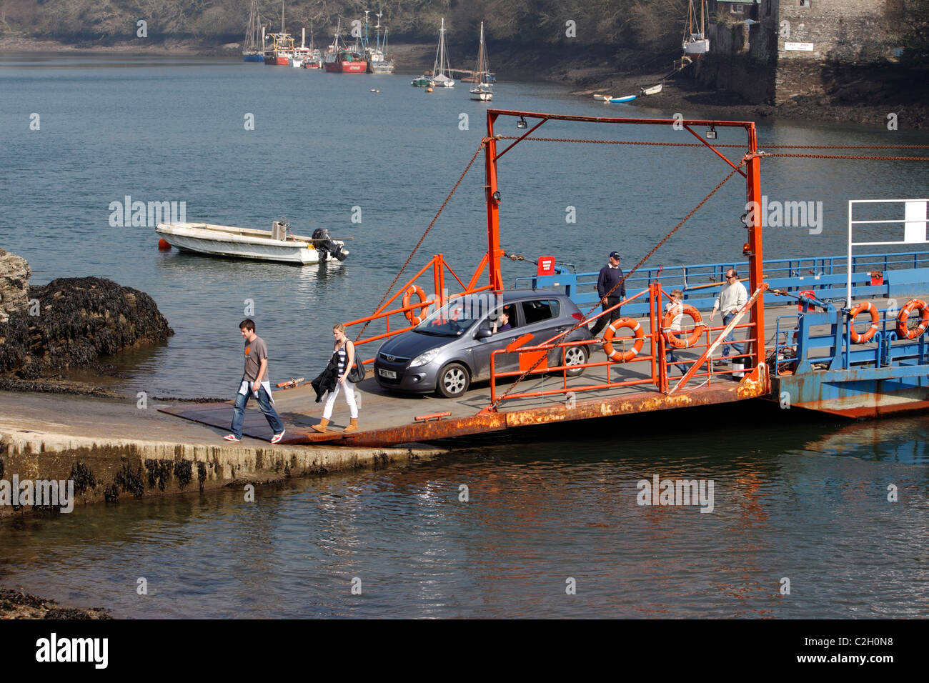 Bodinnick to fowey ferry hi-res stock photography and images - Alamy