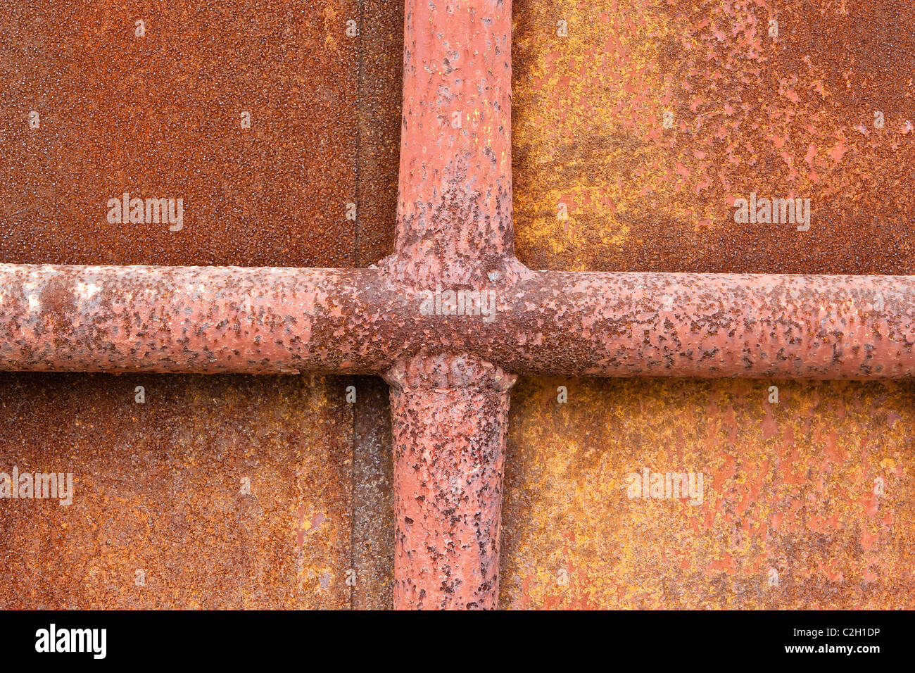 Rusty metal bar hi-res stock photography and images - Alamy