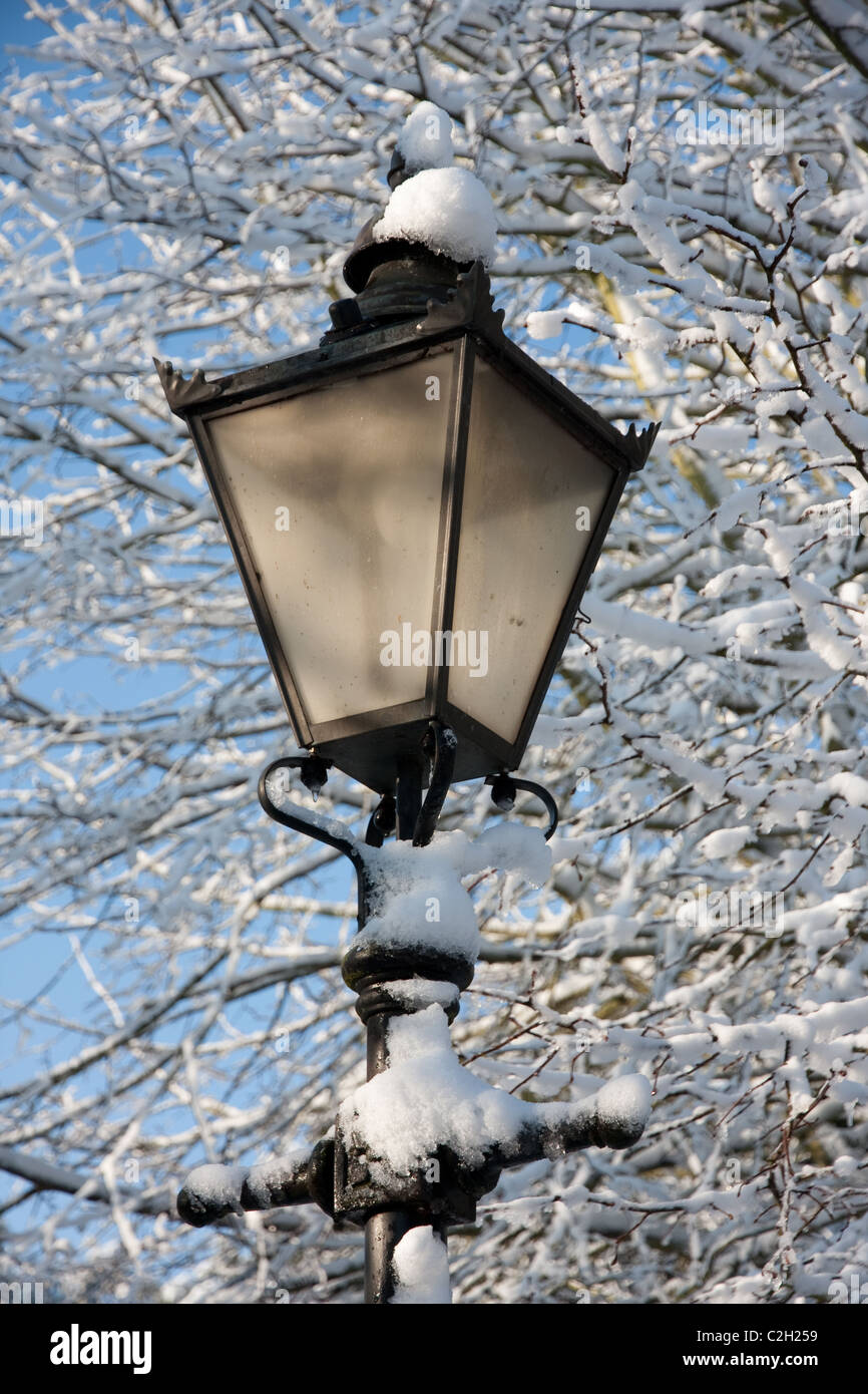 Old gaslight hi-res stock photography and images - Alamy