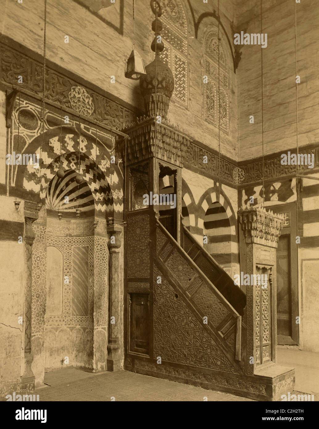 Minbar and mihrab in Mosque of Kait Bey Stock Photo - Alamy