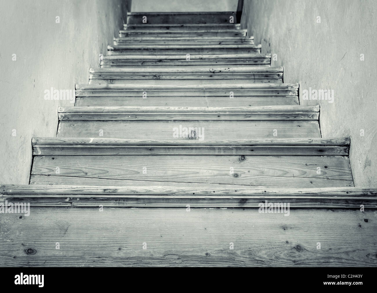 Photo old wooden steps hi-res stock photography and images - Alamy