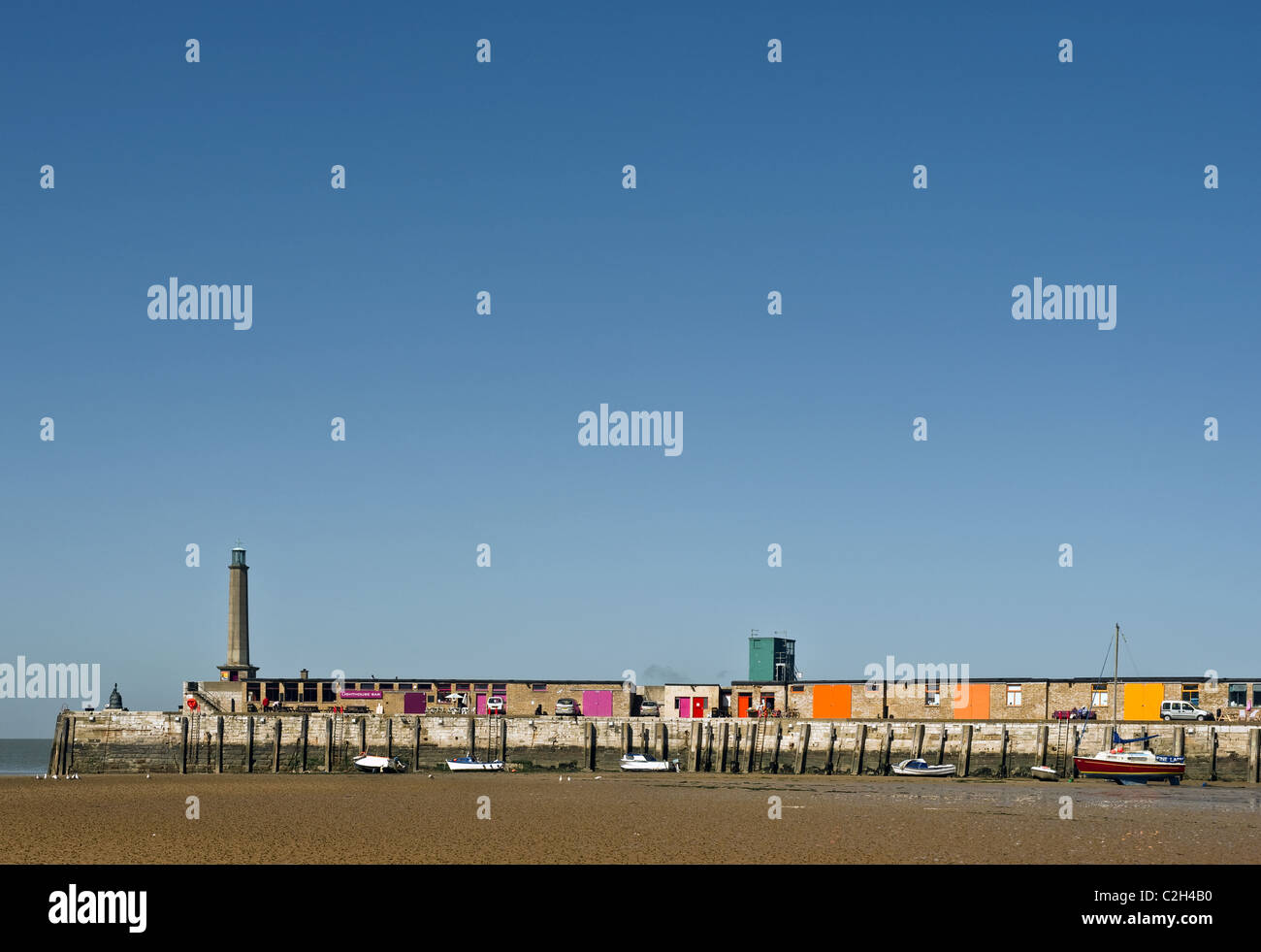 Margate beach boats hi-res stock photography and images - Alamy