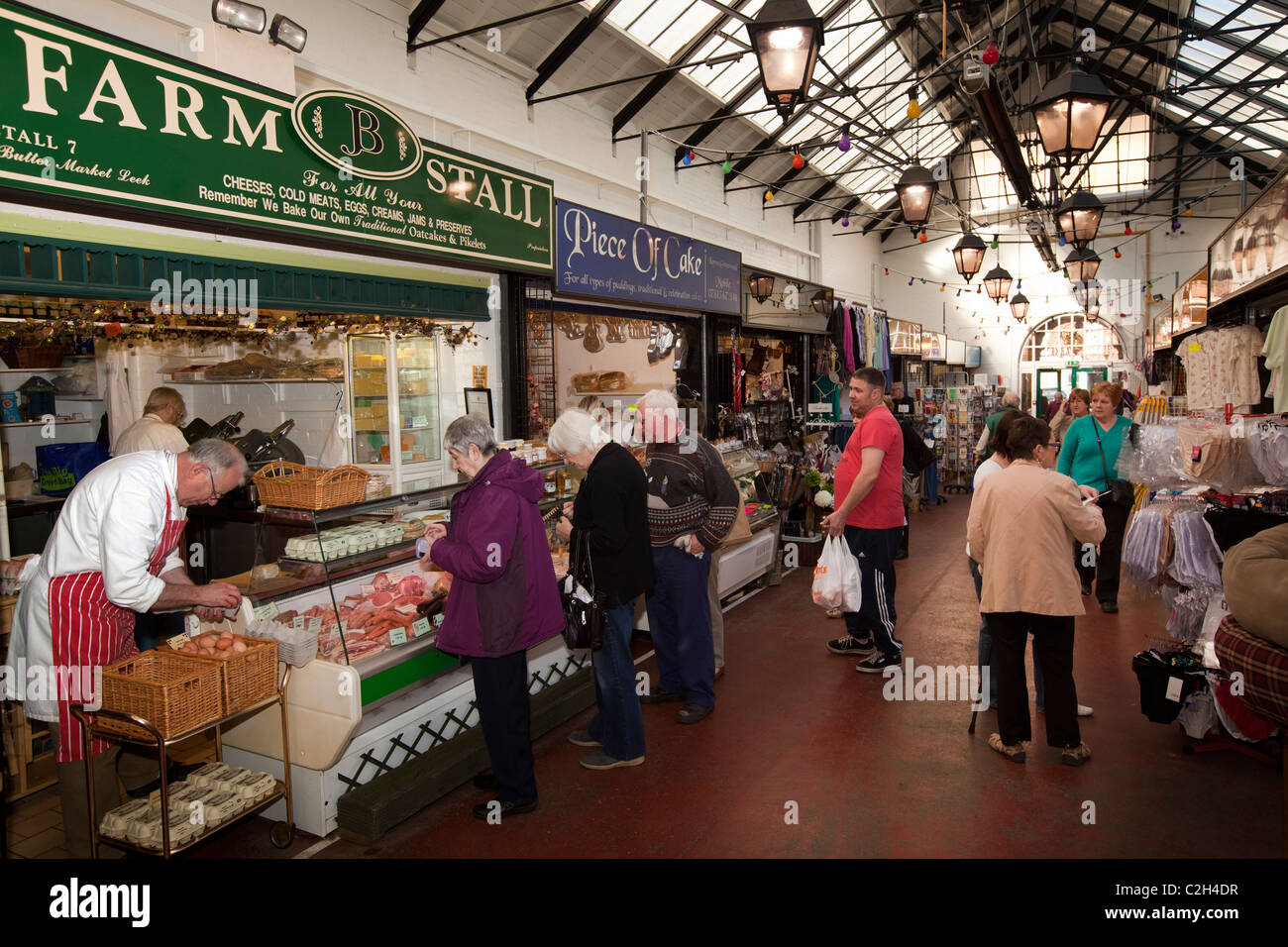 Staffordshire england leek market hi-res stock photography and images ...