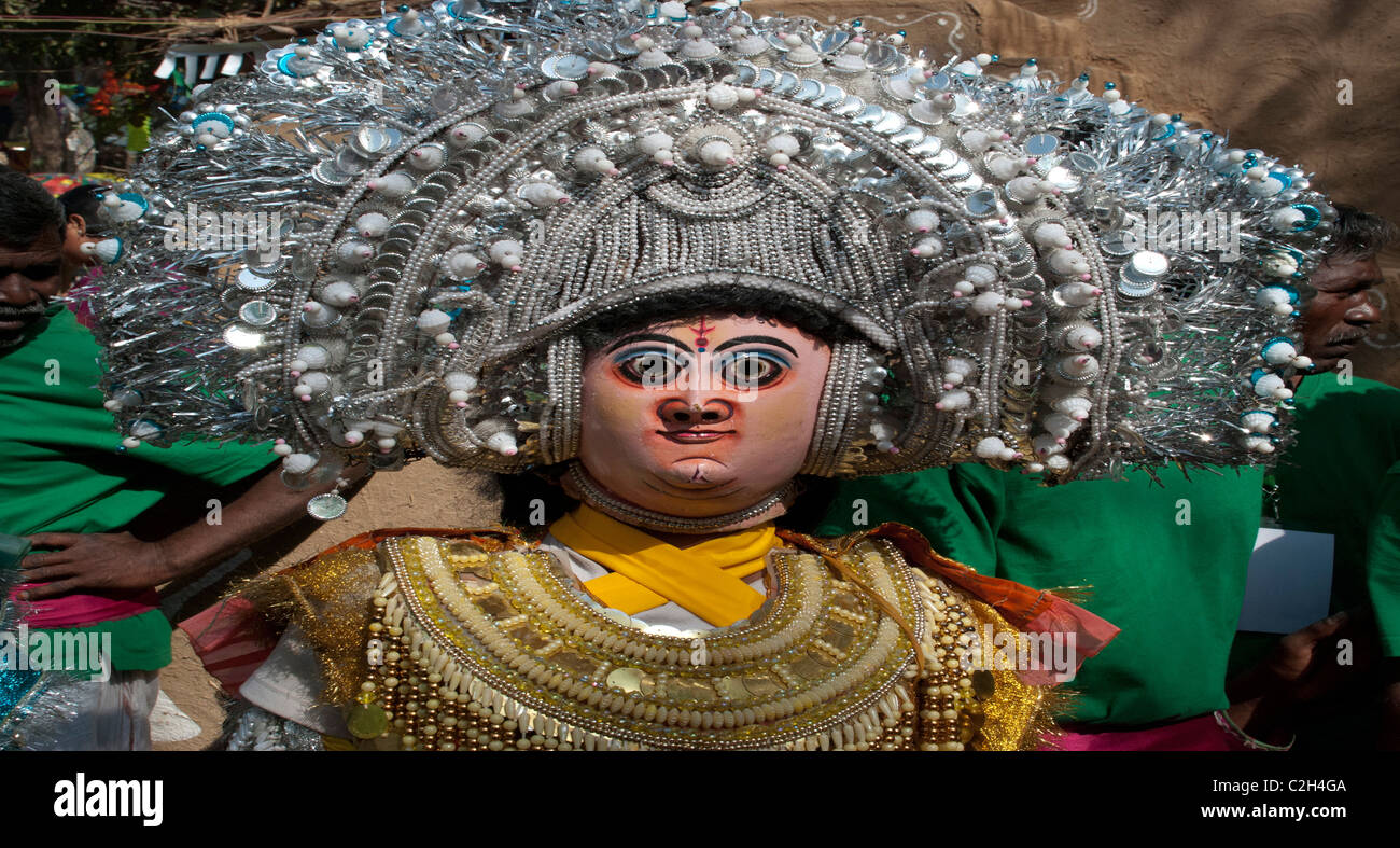 Dance masks hi-res stock photography and images - Alamy