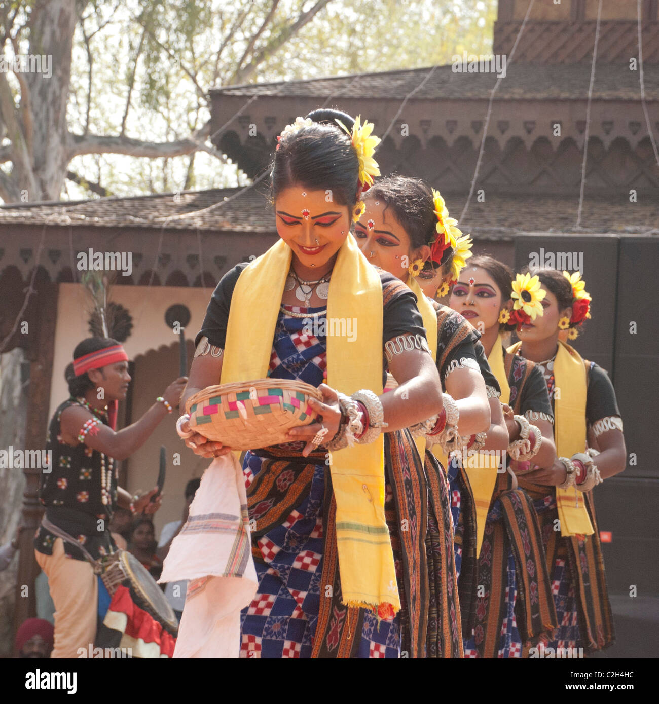 Folk dance orissa hi-res stock photography and images - Alamy