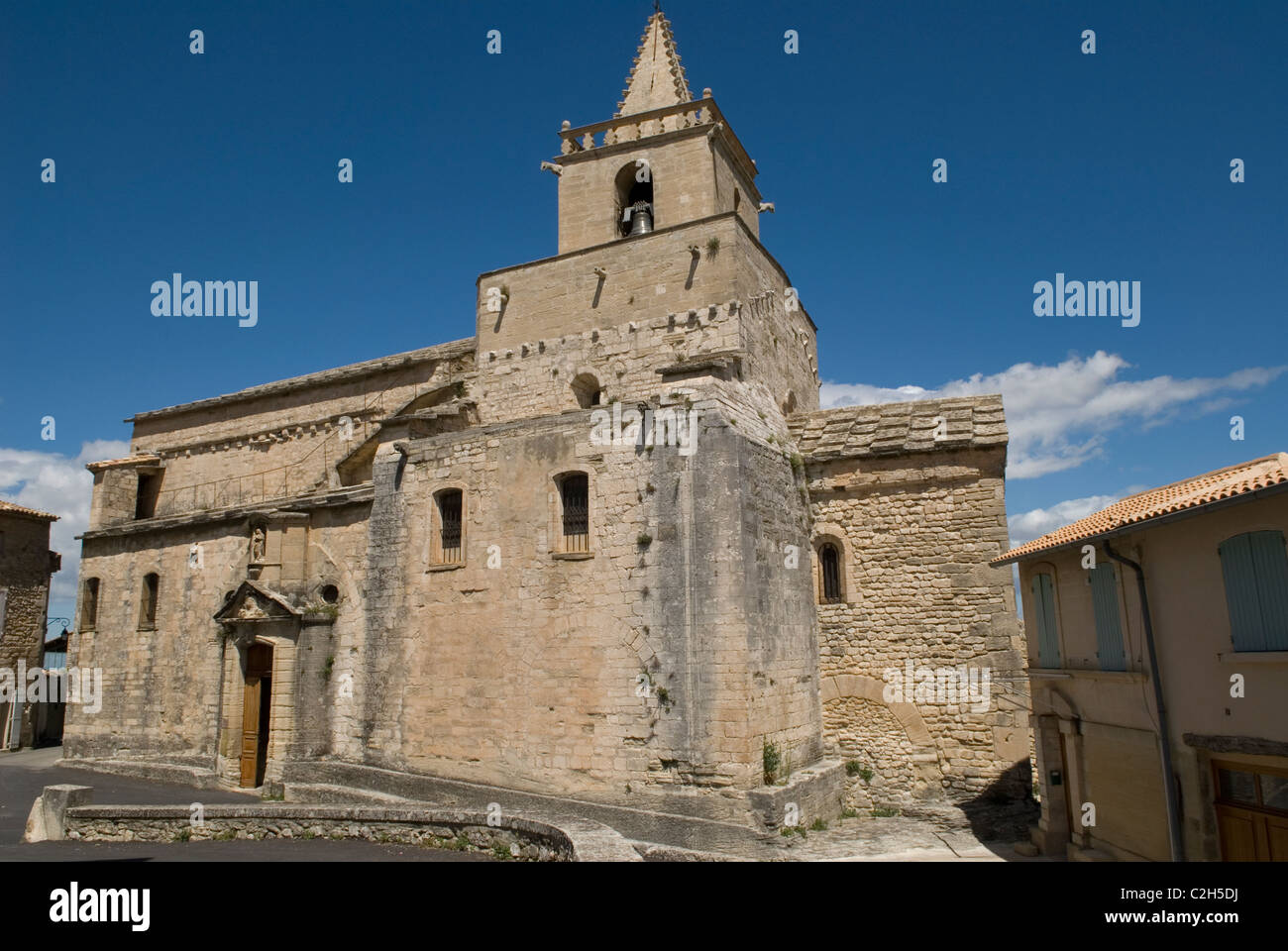 Village of venasque hi-res stock photography and images - Alamy