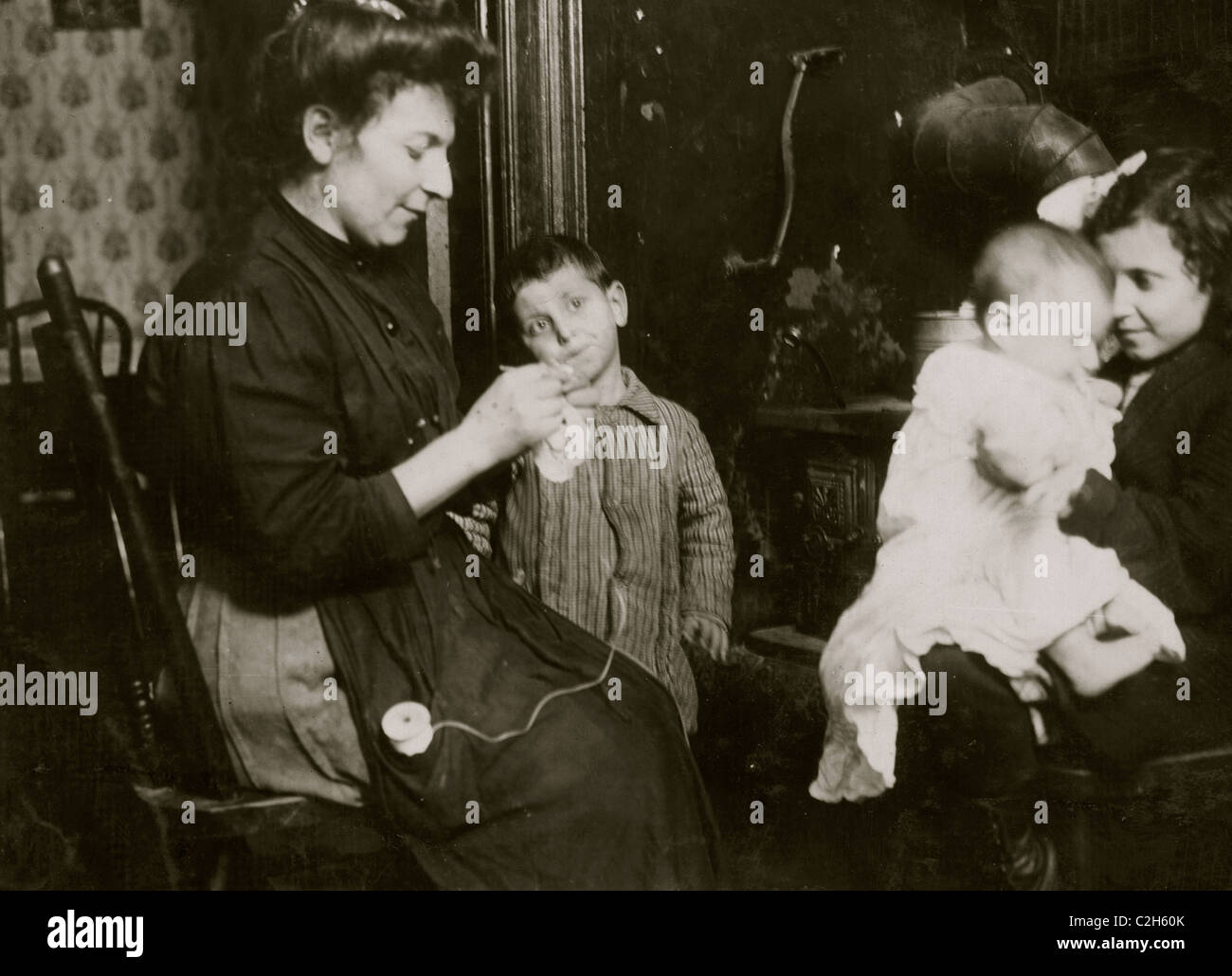 Italian tenement hi-res stock photography and images - Alamy