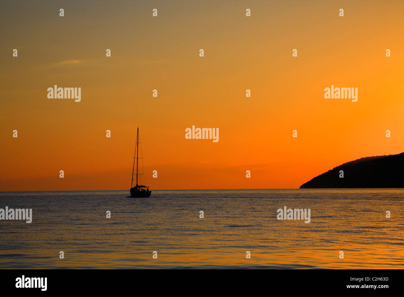 Beautiful sunset landscape boats hi-res stock photography and images ...