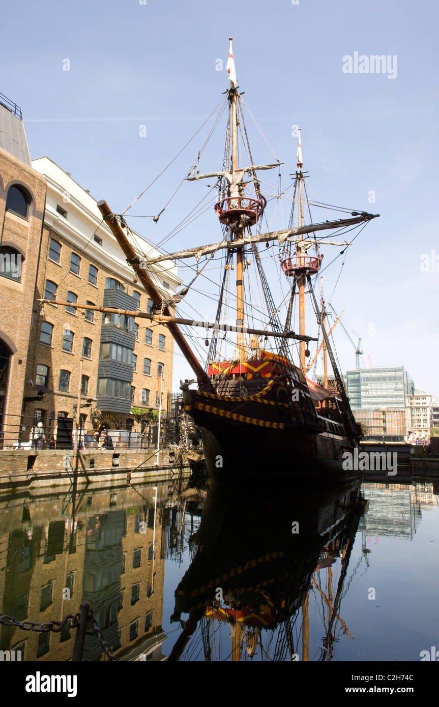 Golden Hinde Ship London Stock Photos & Golden Hinde Ship London Stock ...
