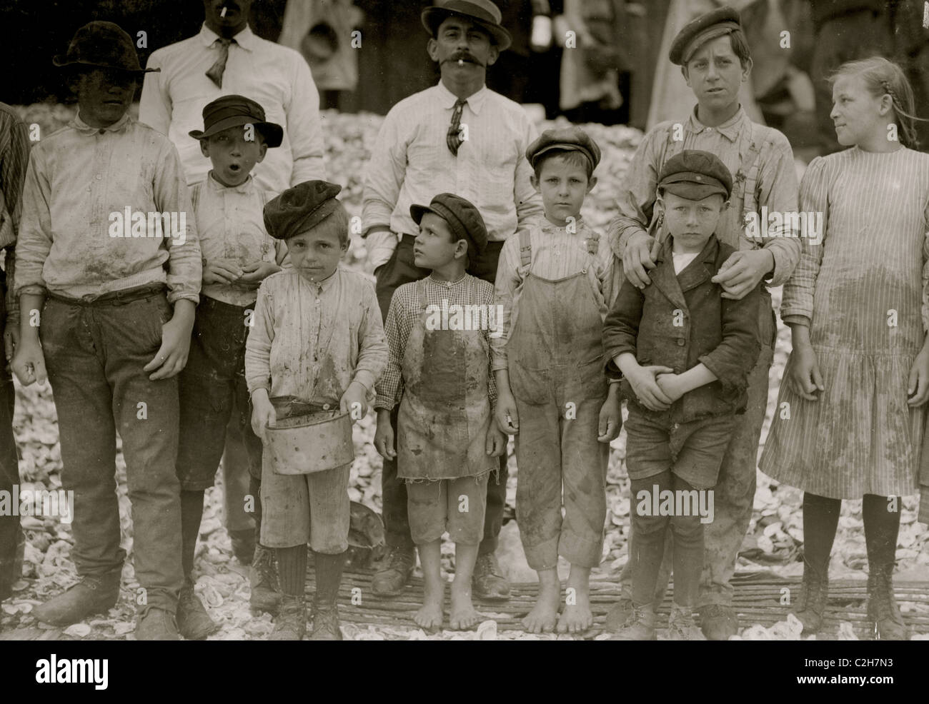 Shrimp-pickers in Dunbar, Lopez, Dukate Company Stock Photo - Alamy