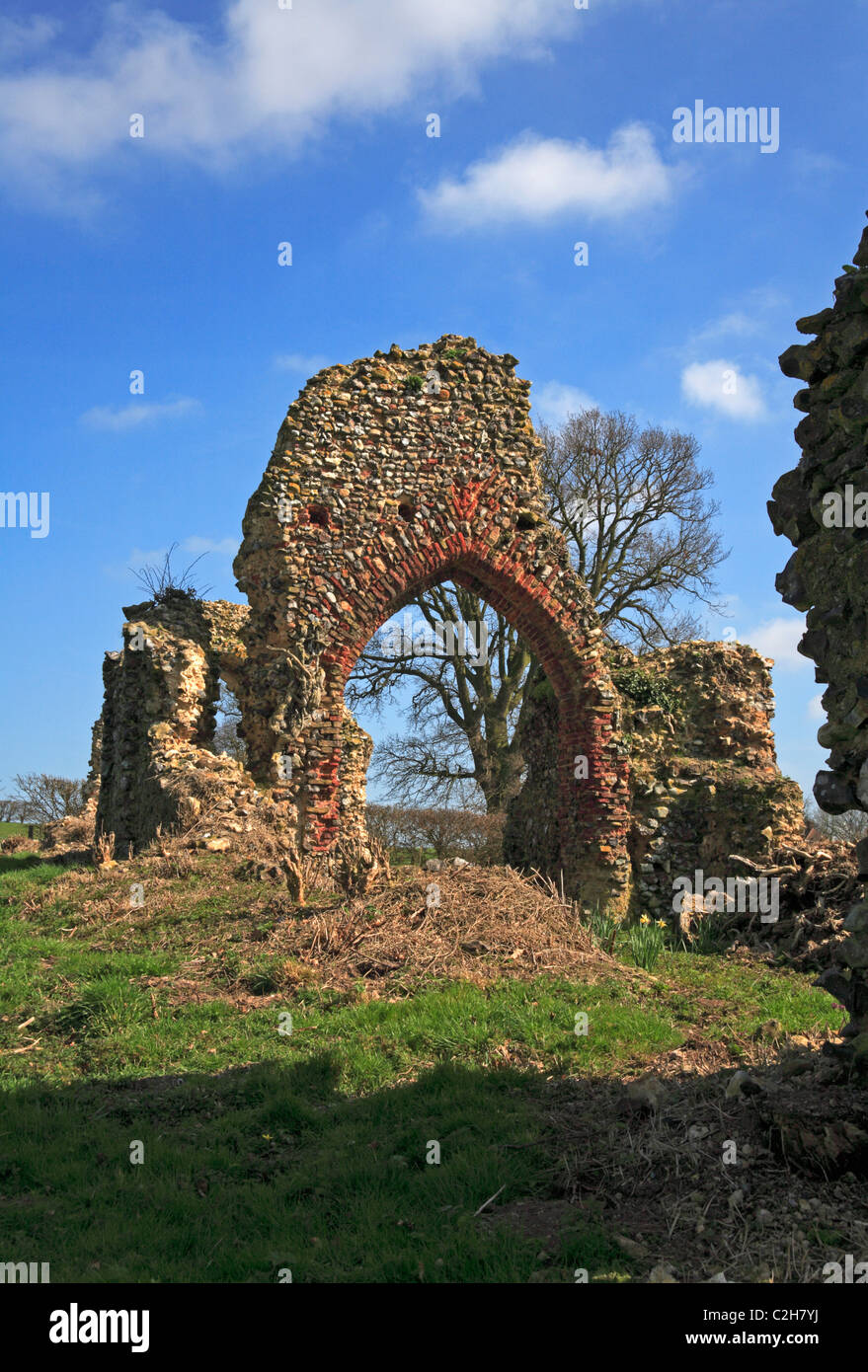 The Chancel arch in the ruined Church of St Saviour at Surlingham ...