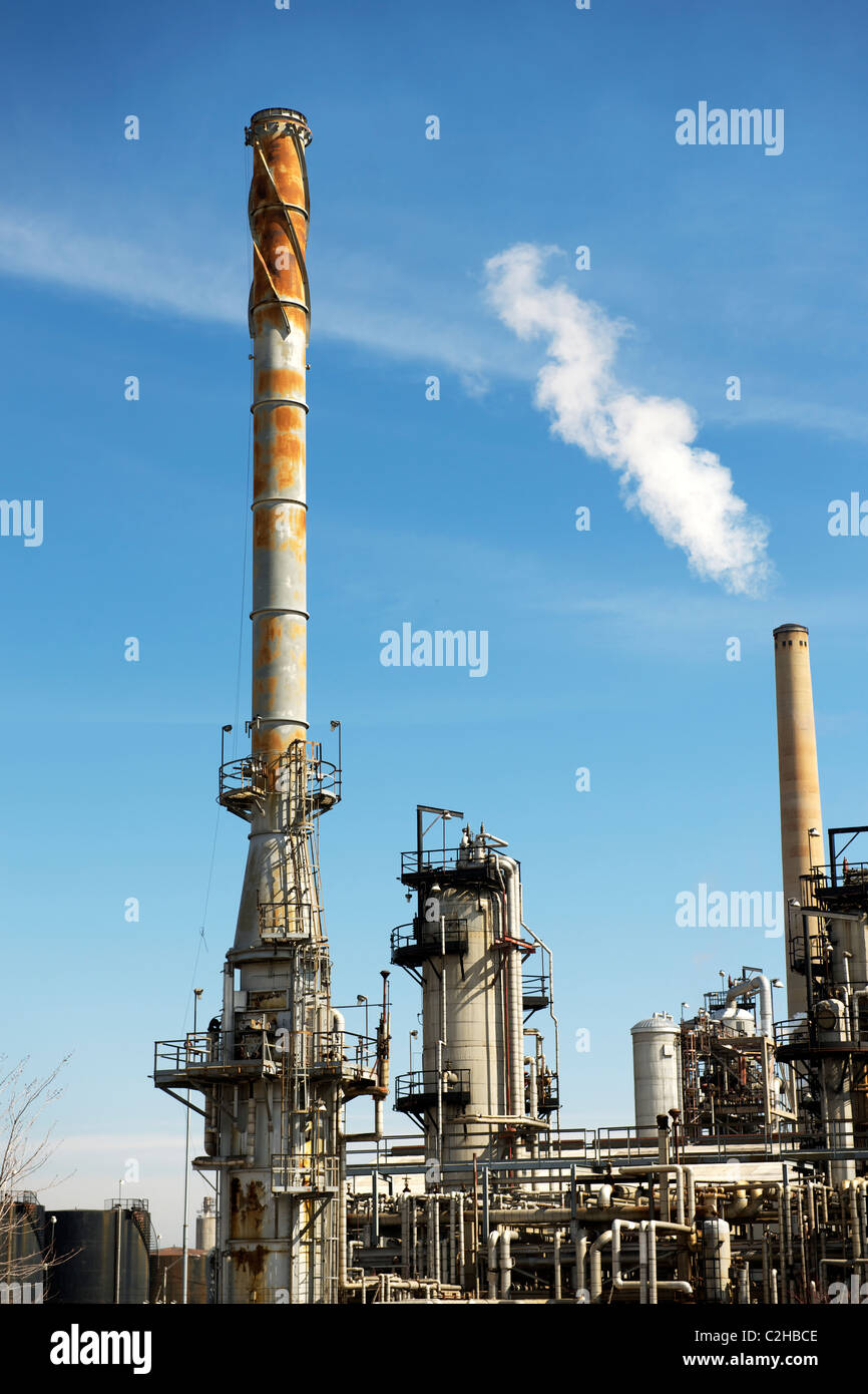 Distillation tower piping distillation tower hi-res stock photography ...
