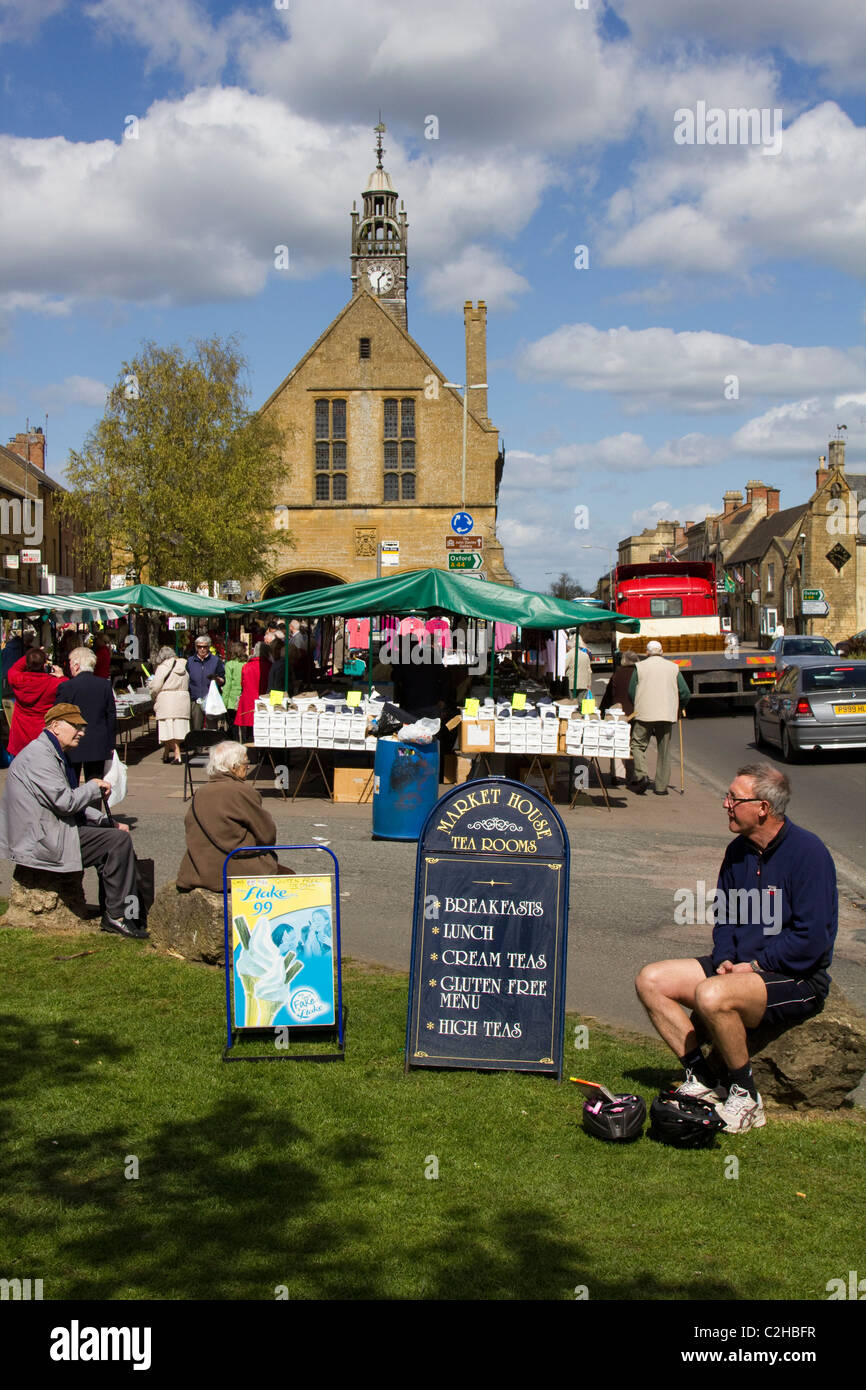 moreton-in-marsh cotswolds gloucestershire england uk Stock Photo - Alamy