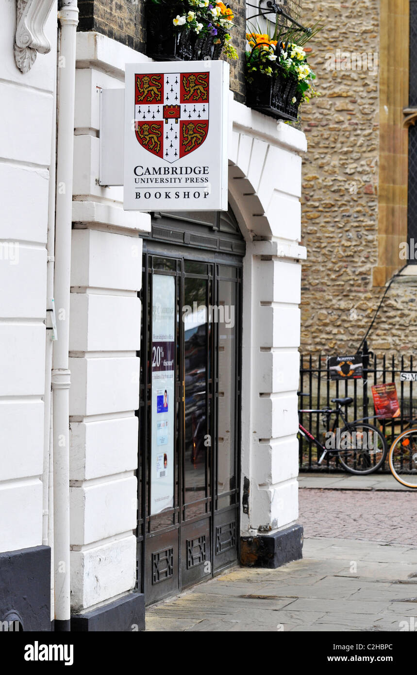 Cambridge bookshop sign hi-res stock photography and images - Alamy