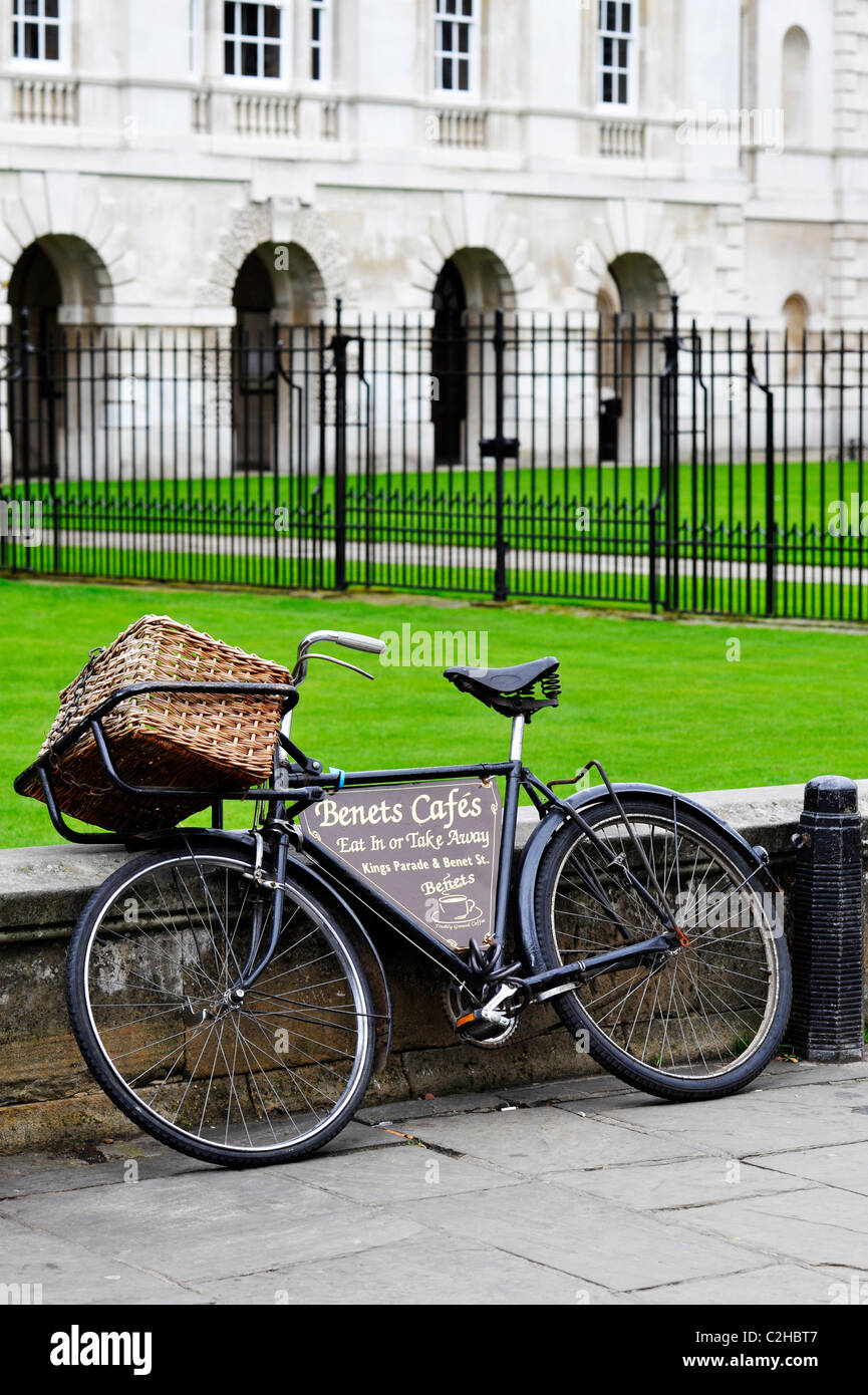 Bicycles in Cambridge, England Stock Photo - Alamy