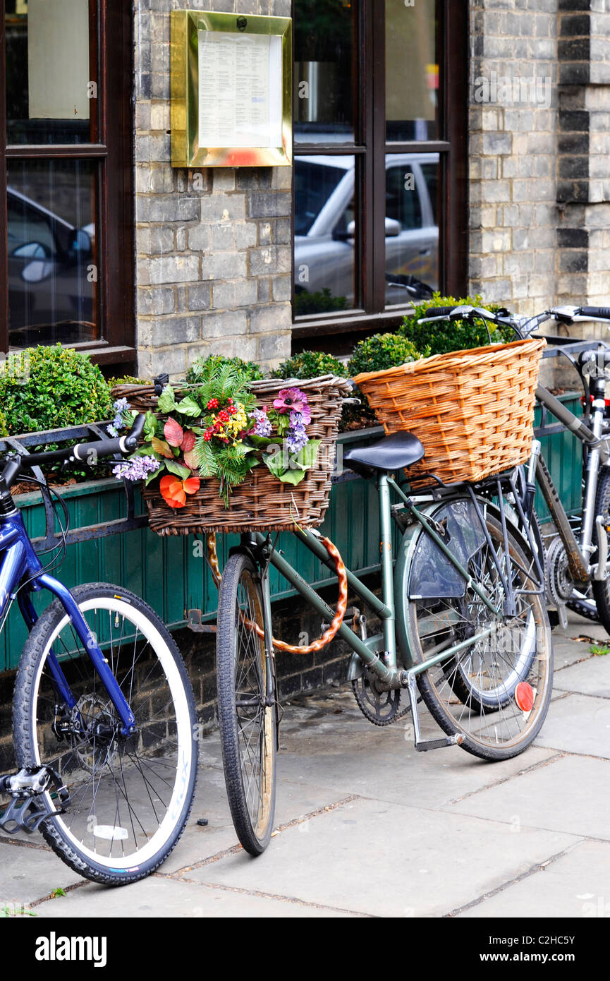 Bicycle in Cambridge, England Stock Photo - Alamy