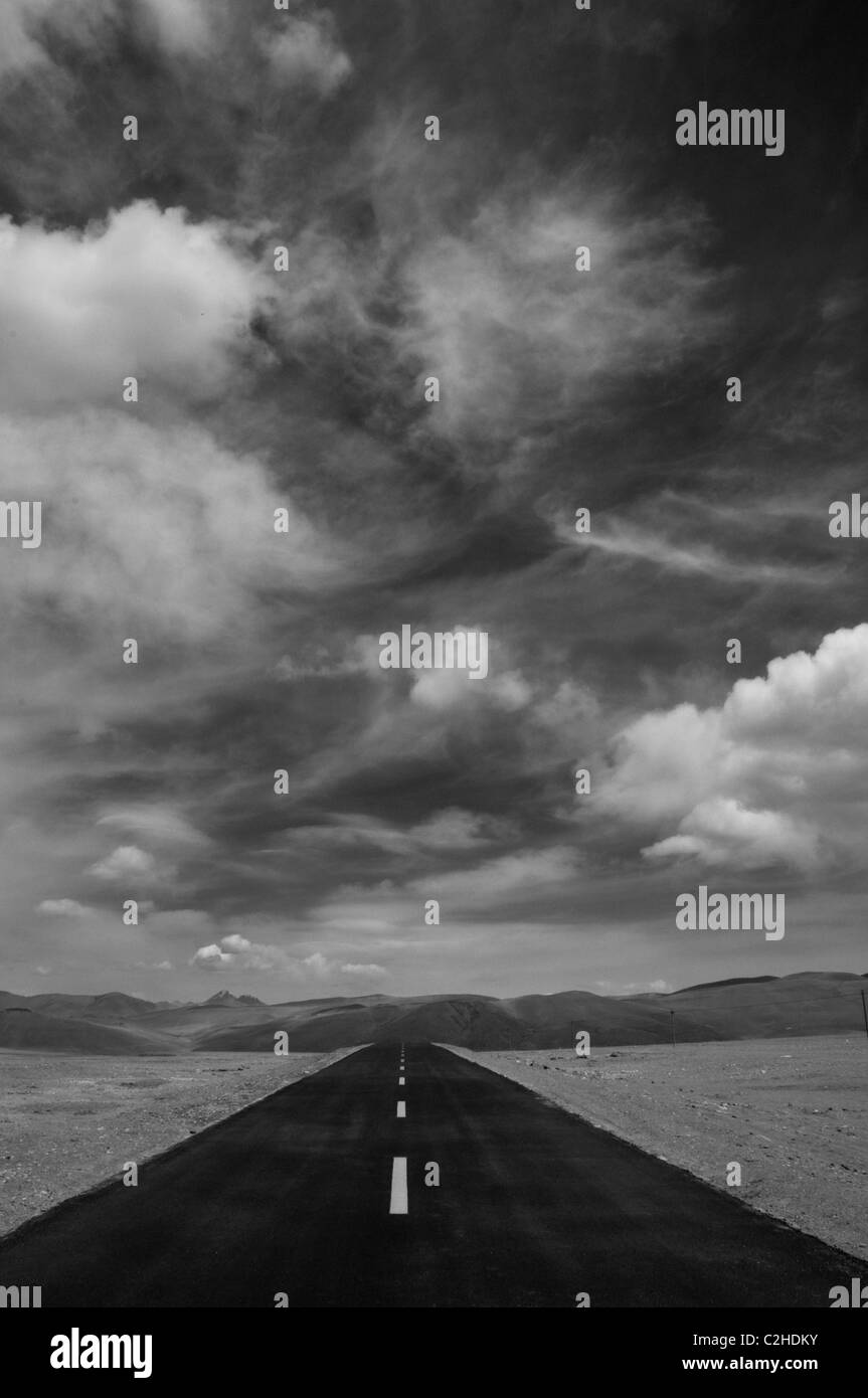 The Friendship Highway, Tibet Stock Photo - Alamy