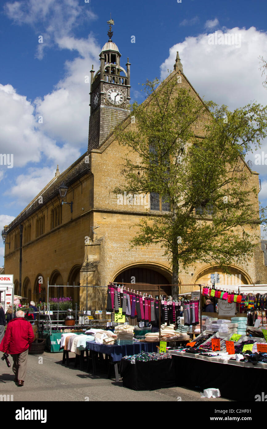 moreton-in-marsh cotswolds gloucestershire england uk Stock Photo - Alamy
