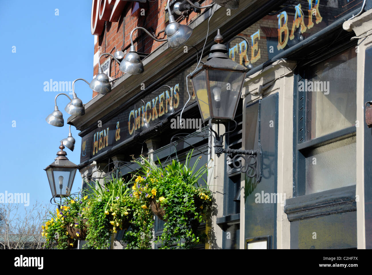 Hen and chickens highbury hi-res stock photography and images - Alamy