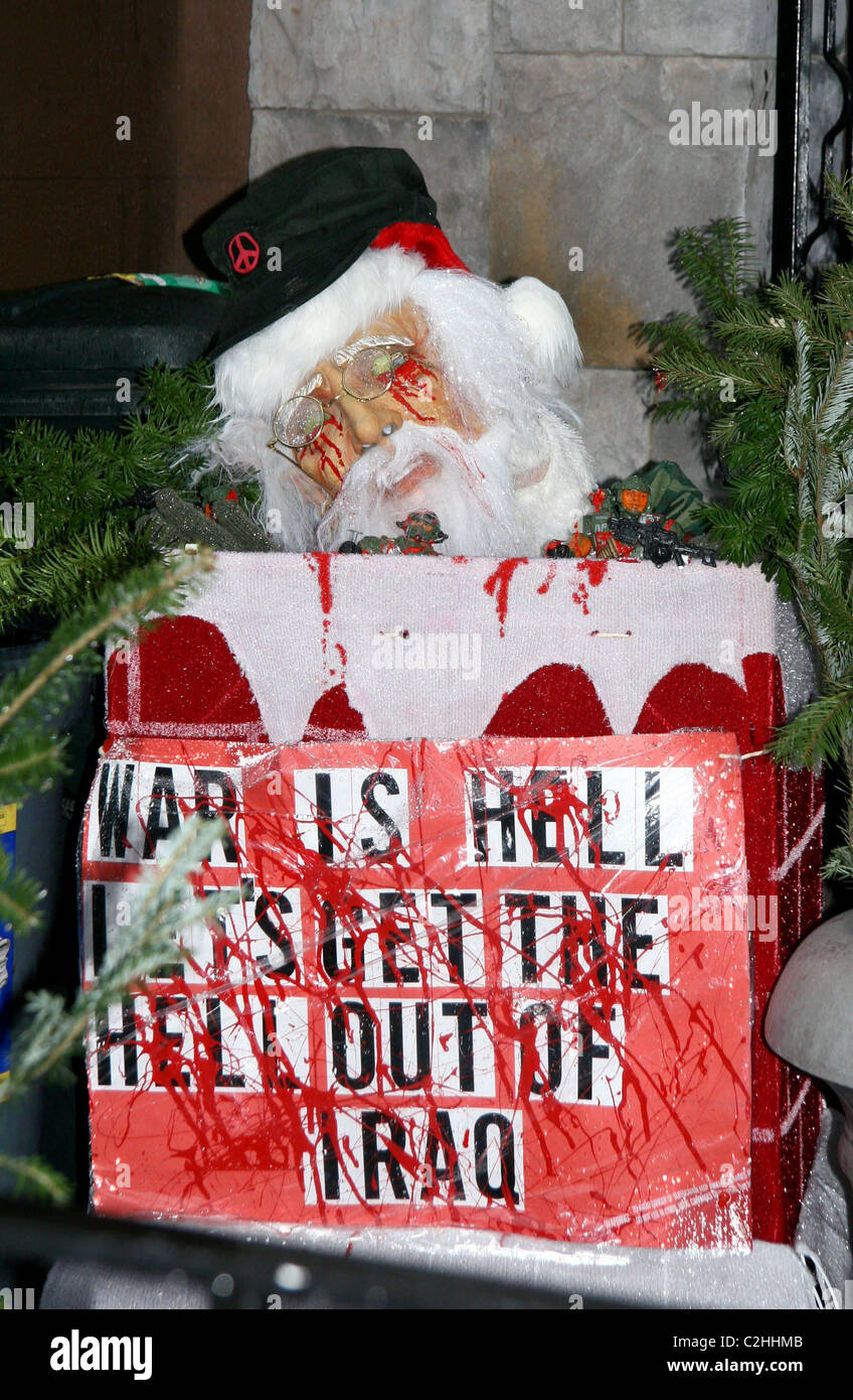 The Big Apple's own Bad Santa, Joell Krupnik, notorious for his gory ...