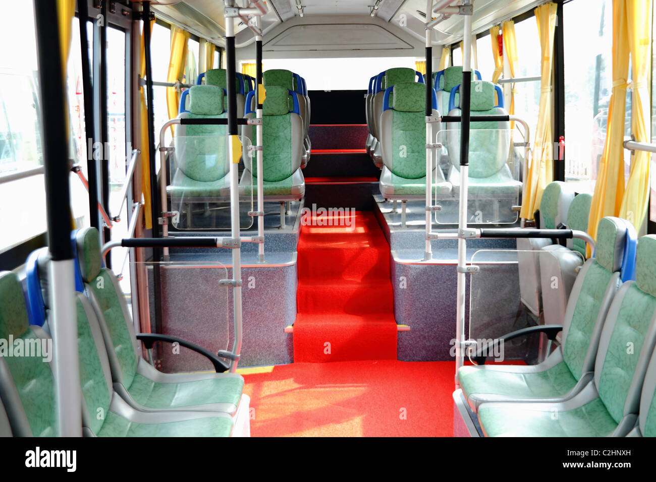 Autobus hi-res stock photography and images - Alamy