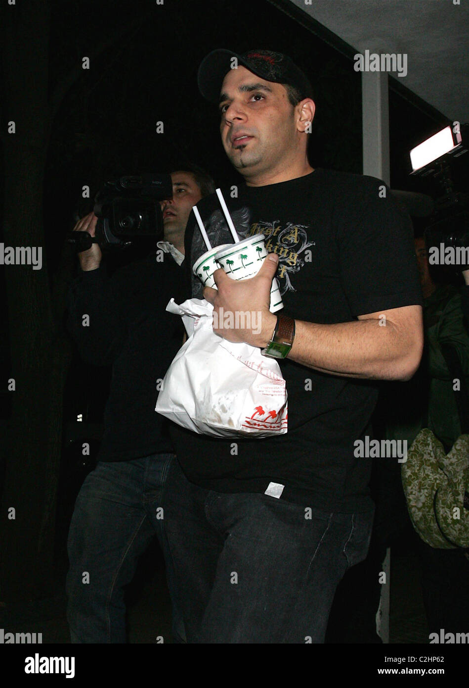 Britney Spears' manager and friend Sam Lutfi goes to In-N-Out Burger ...
