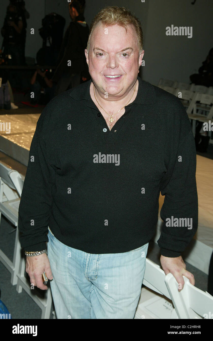 Leon Hall Mercedes-Benz Fashion Week Fall 2008 - Kati Stern Venexiana ...