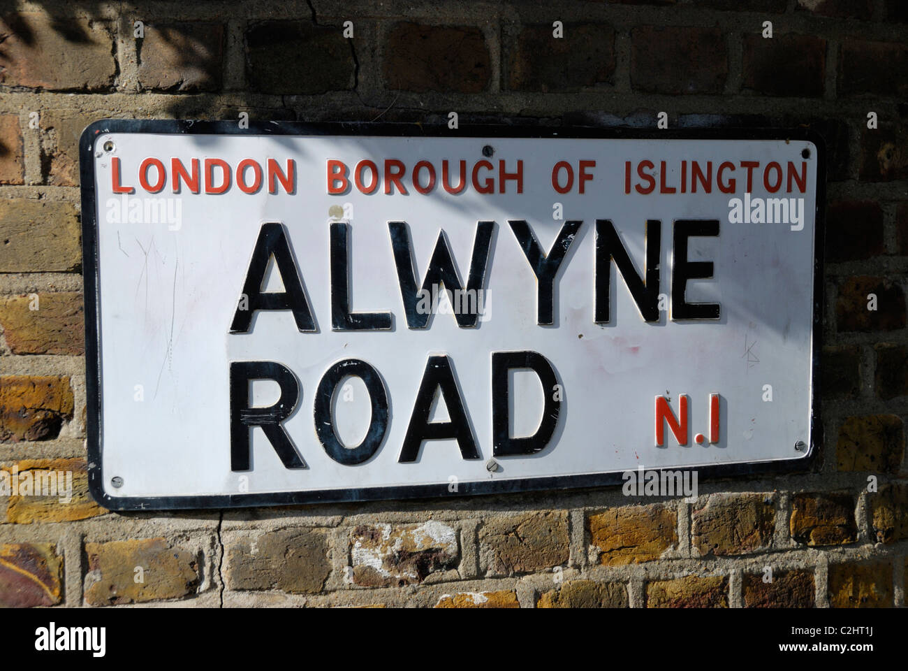 Alwyne Road street sign, Islington N1, London, England Stock Photo - Alamy