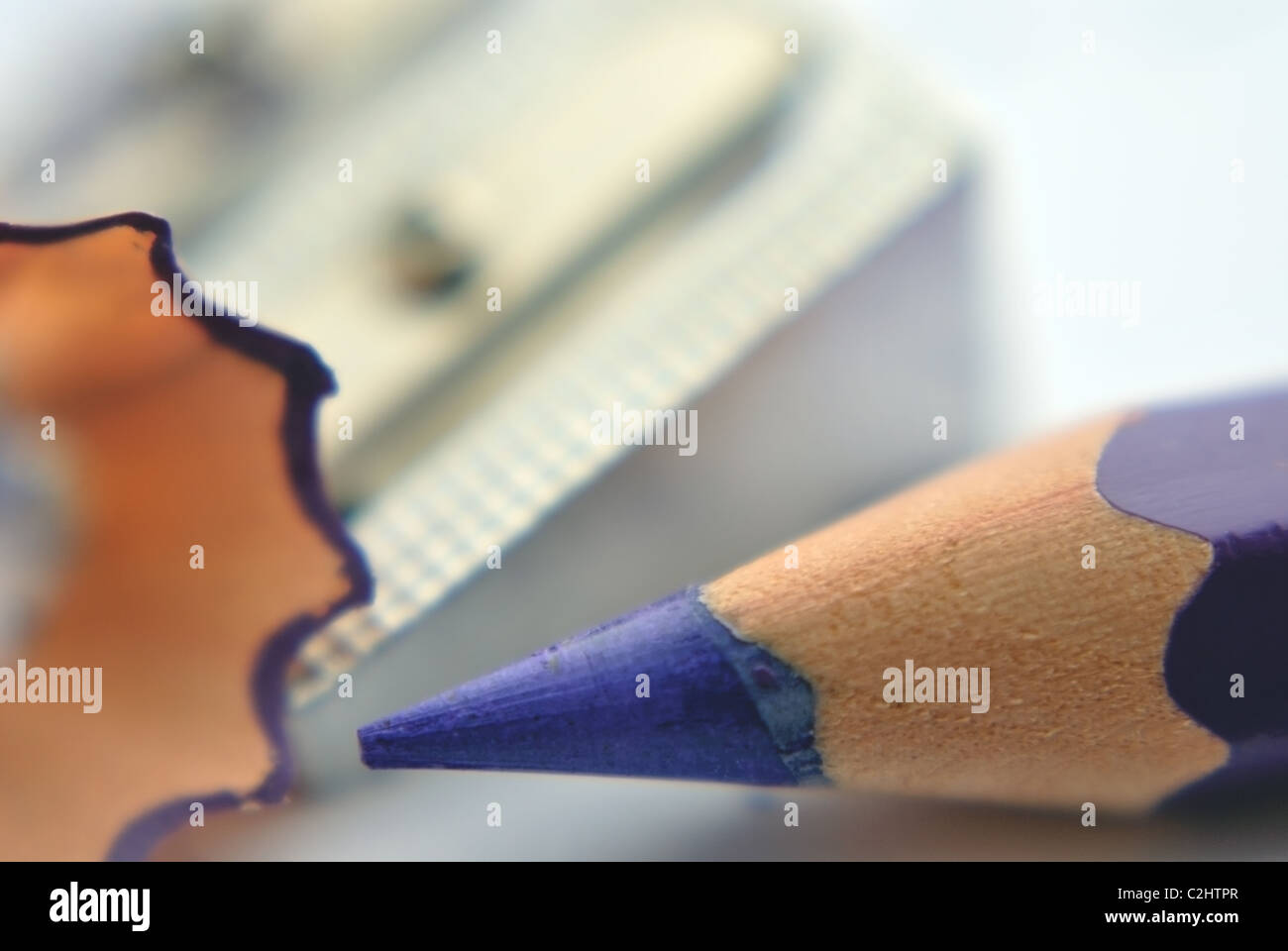 Single pencil hi-res stock photography and images - Alamy