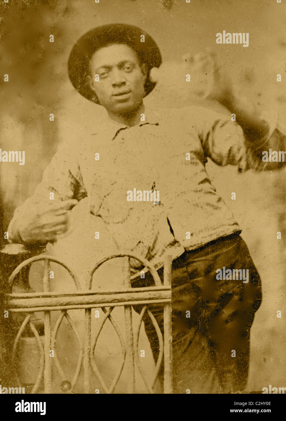 Portrait of an African American man standing Stock Photo - Alamy