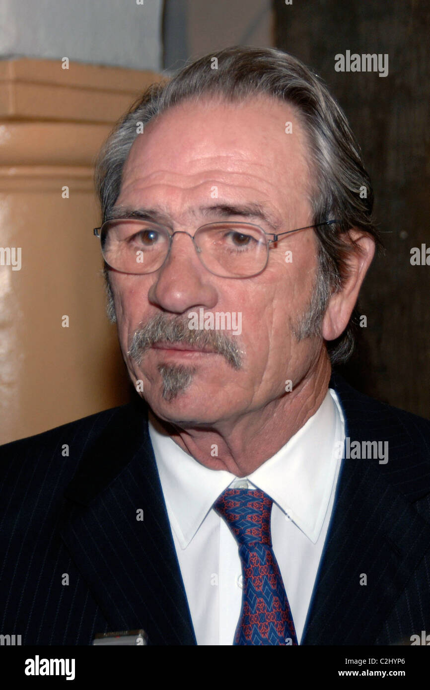 Tommy Lee Jones receives the American Riviera Award 2008 Santa Barbara ...