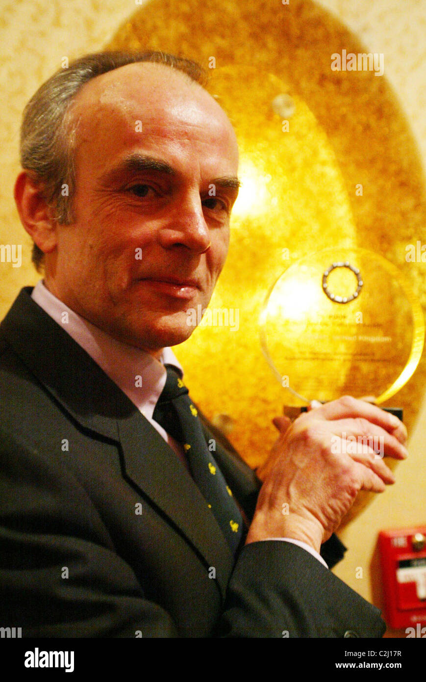 Peter Secrett The Institute for Transportation and Development Policy ...