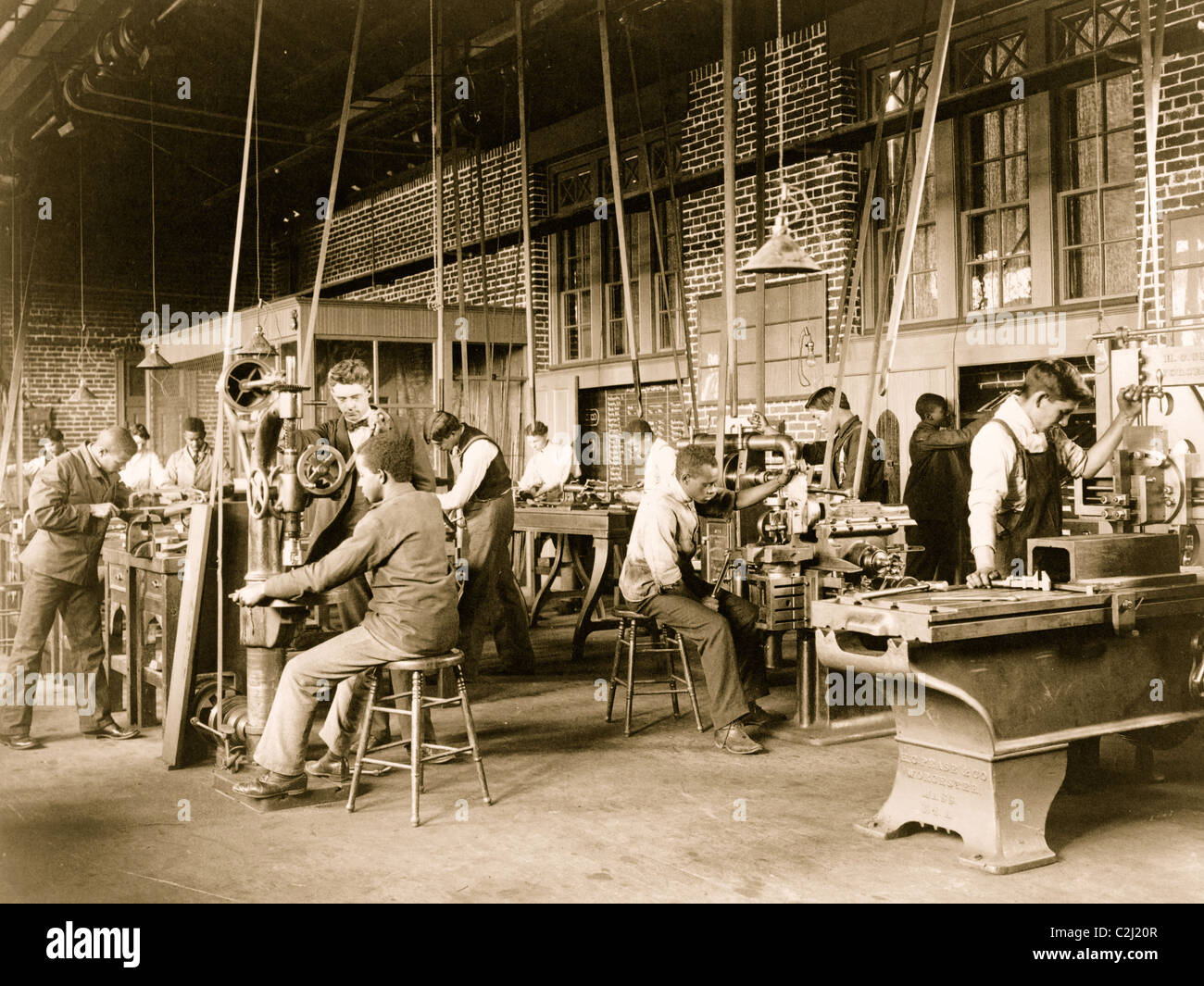 College forceps hi-res stock photography and images - Alamy