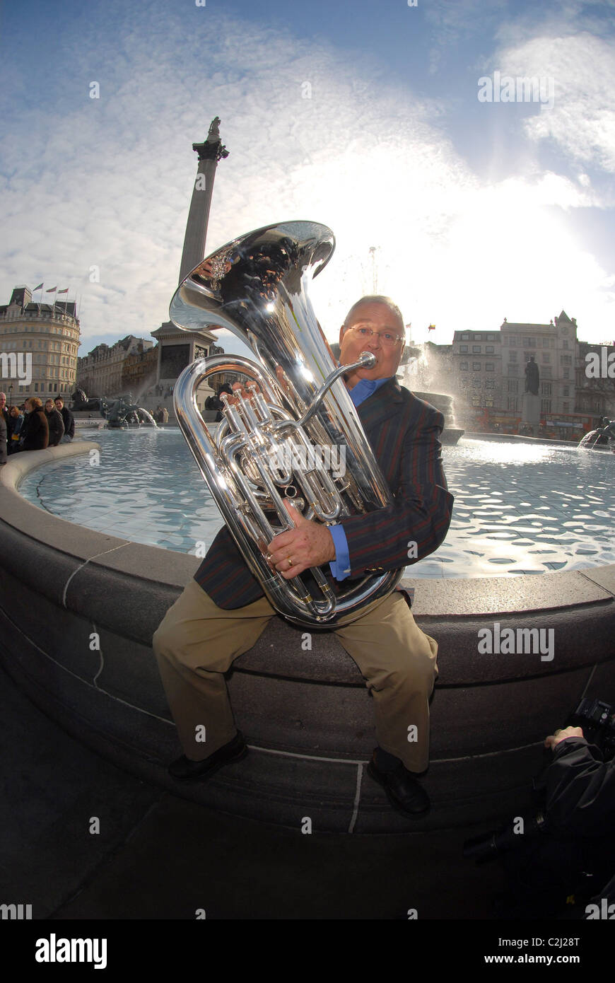 Harold bishop neighbours hi-res stock photography and images - Alamy