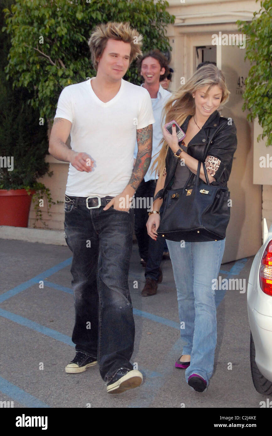 Sean Stewart and friends out and about in Beverly Hills wearing t-shirt ...
