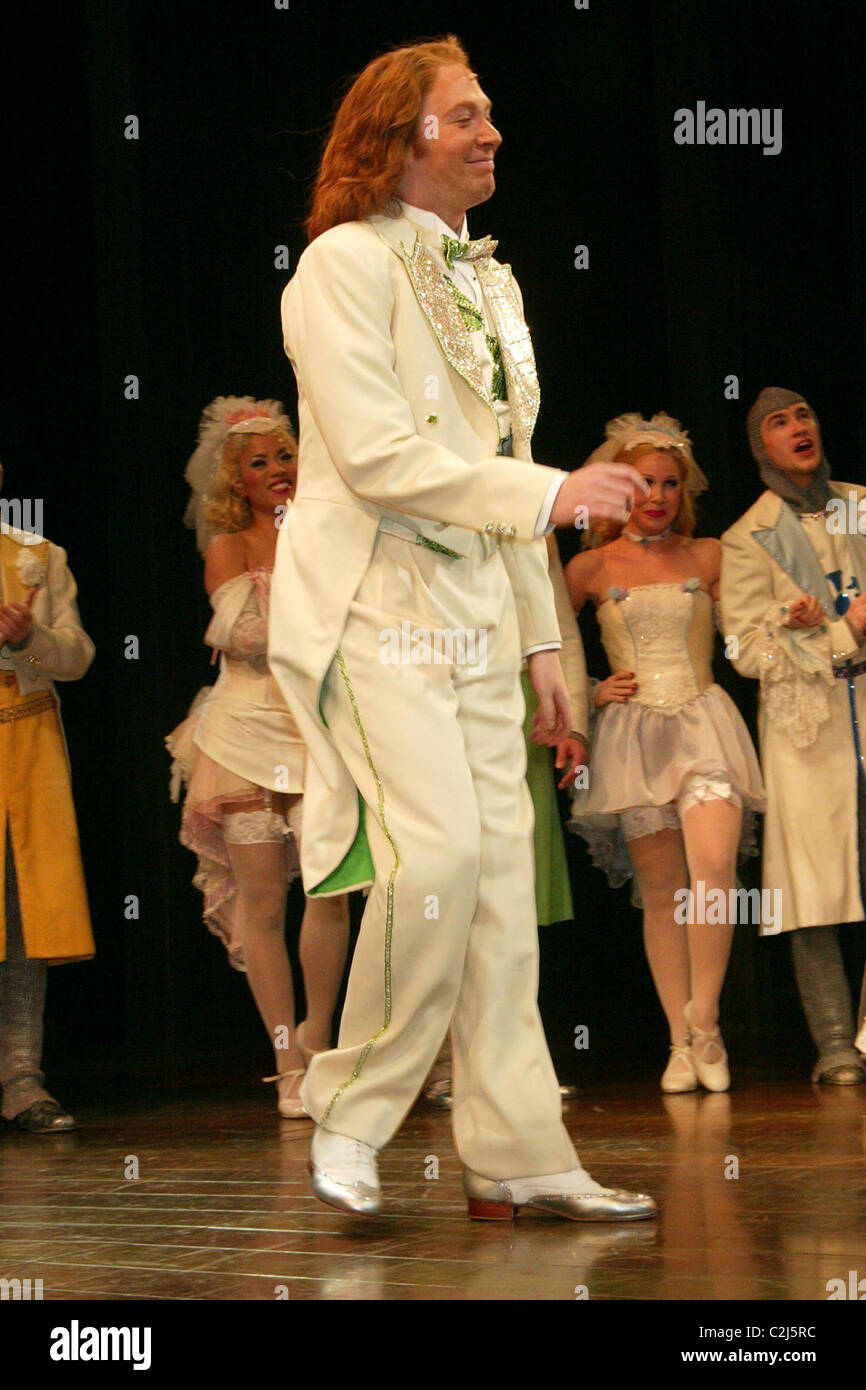 Clay Aiken Clay Aiken And Hannah Waddingham Make Their Broadway Debuts In